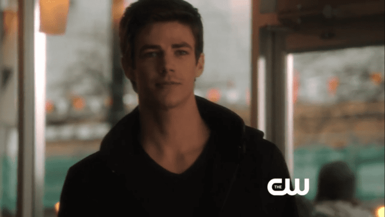 The Flash Official Trailer Extended and Arrow 3rd Season Cast